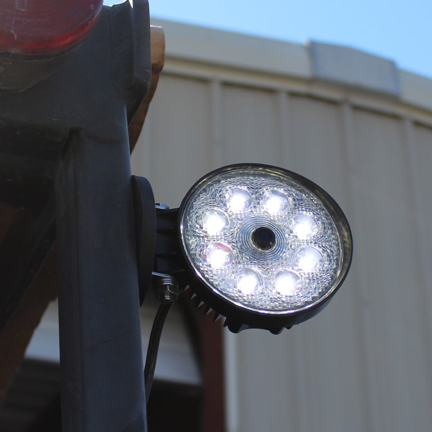 Forklift Flood Work Light 1080P Camera System w/ 7" LCD - Light Up Any ...